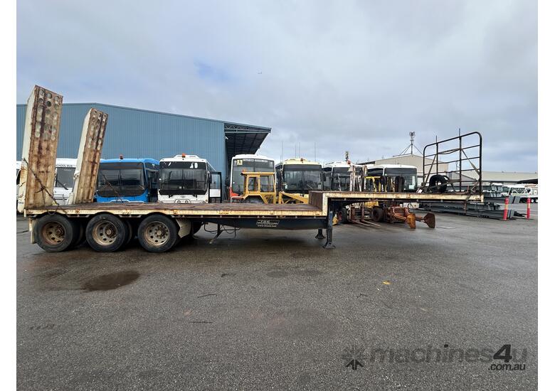 Buy Used 2007 freightmaster 2007 Freightmaster ST3 Step Deck Trailer ...