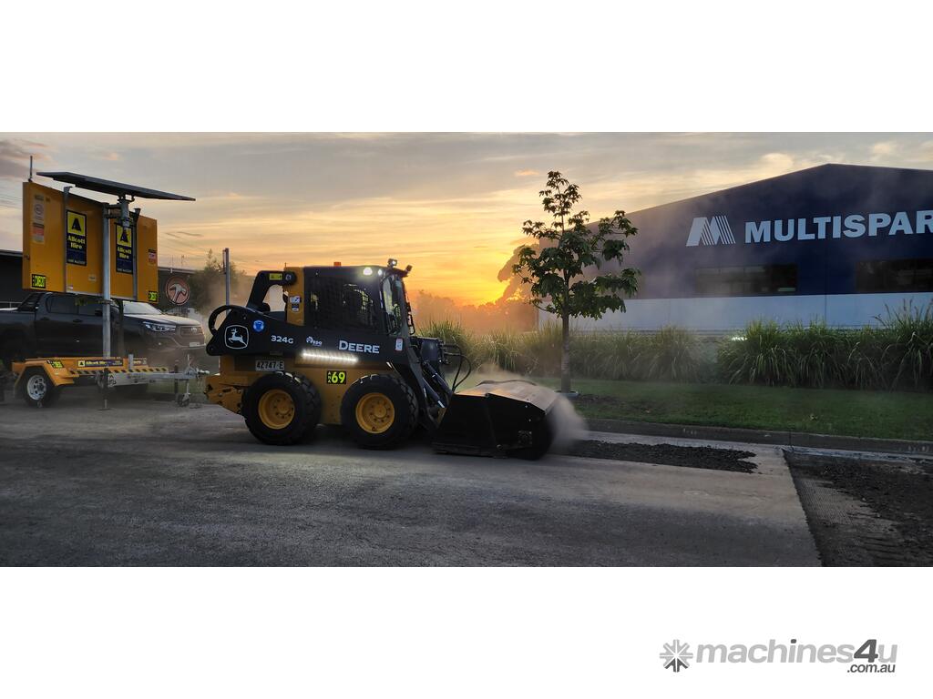 New ShoulderMaster TB2100 Skid Steer Broom in WAUCHOPE, NSW
