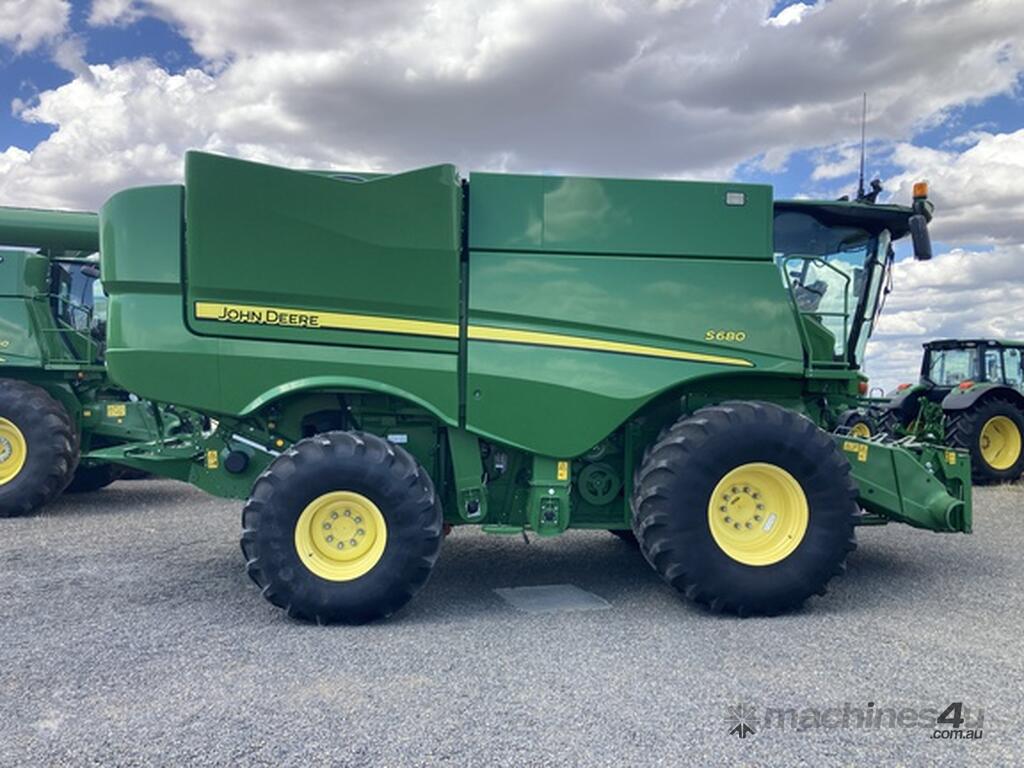 Used 2016 John Deere S680 Combine Harvester in Forbes, NSW
