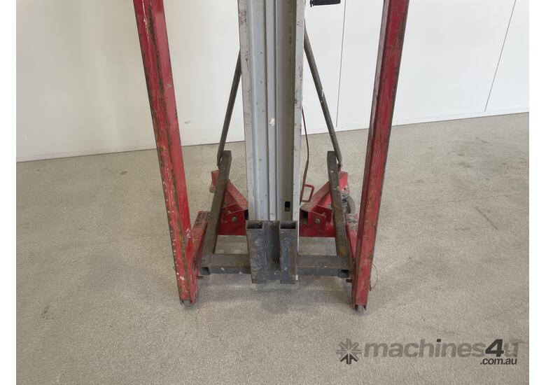 Used Mantall ALP-15 Material Lift Material Handling in , - Listed on ...