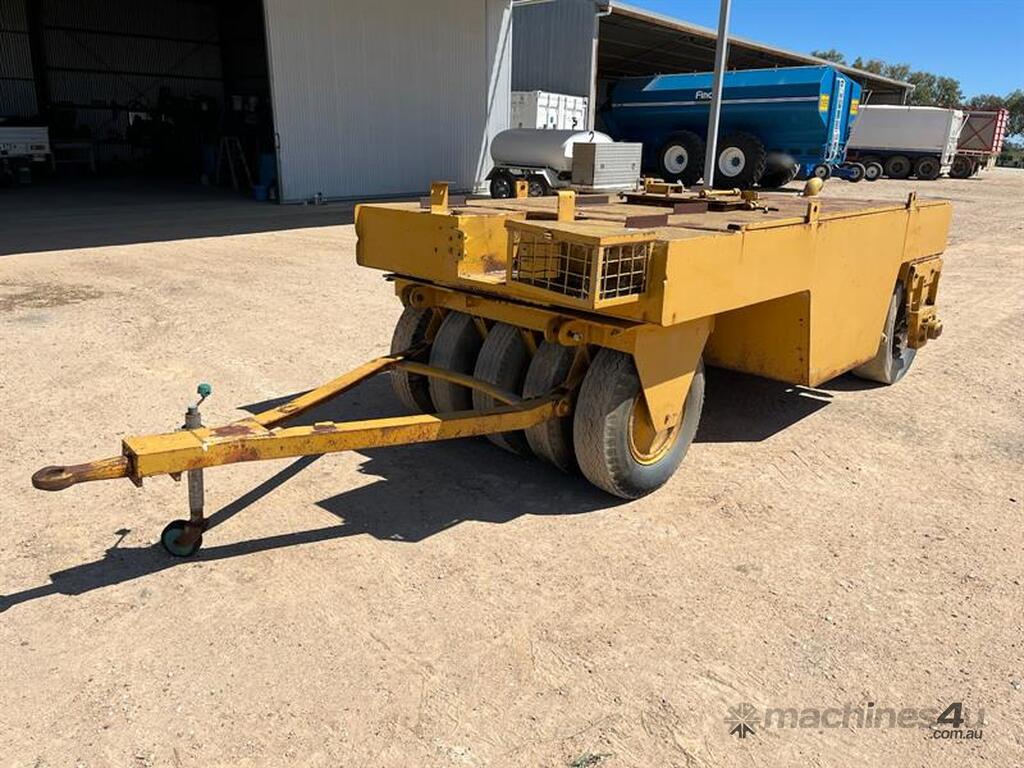 Used Custom Rubber Tyre Roller (1030285) - Listed on Machines4u