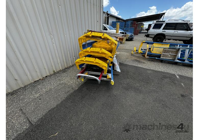 Used Pallet of Assorted Ladders in , - Listed on Machines4u
