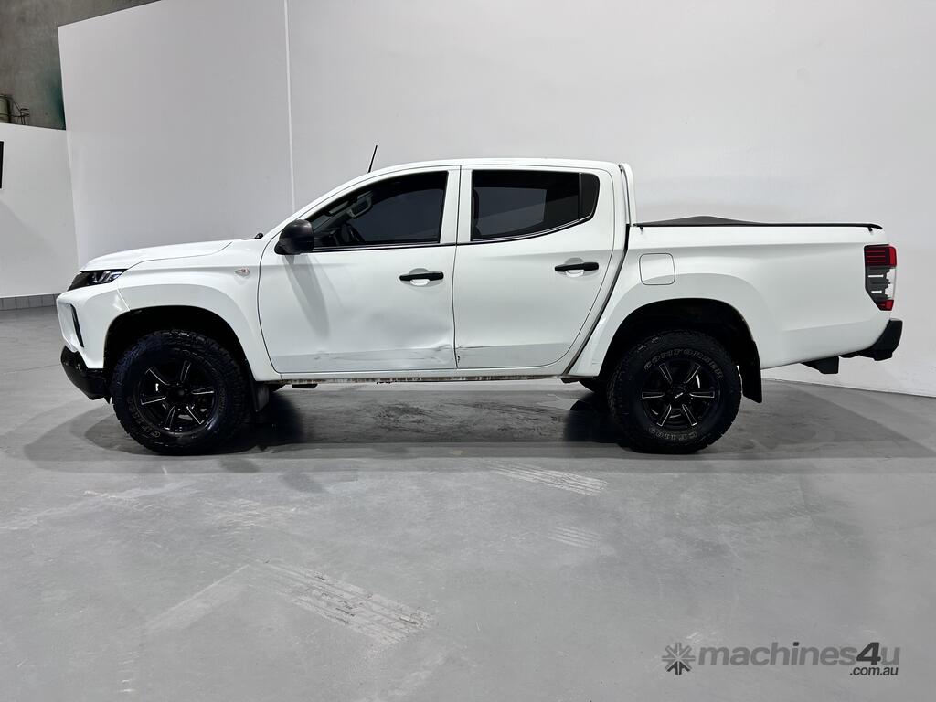 Buy Used 2019 Mitsubishi 2019 Mitsubishi Triton GLX Diesel Utes ...