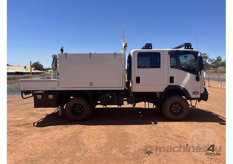 Buy Used Isuzu NPS Trucks (1072585) - Listed on Machines4u