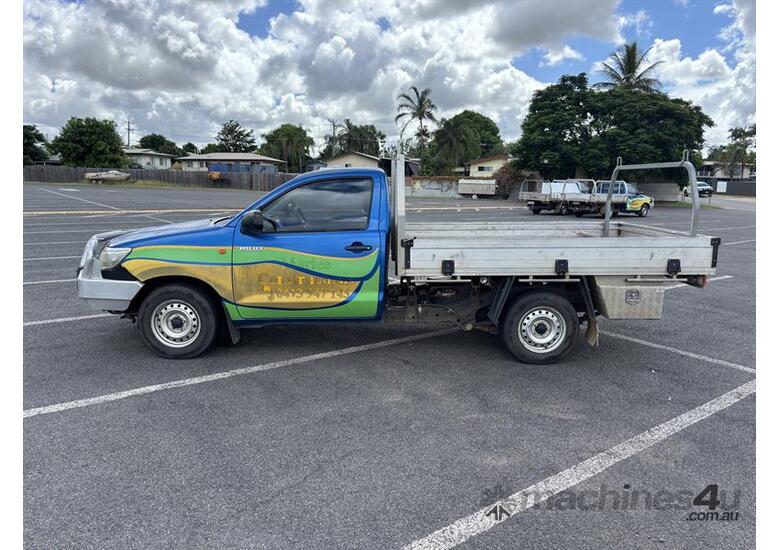Buy Used 2013 Toyota 2013 TOYOTA HILUX WORKMATE UTE Utes (1083885 ...