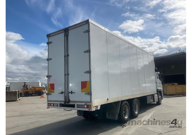 Buy Used 2020 mitsubishi fuso 2020 Mitsubishi Fuso Shogun Pantech ...