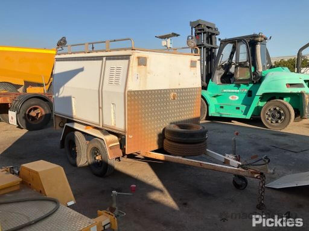 Buy Used Custom 1998 Custom Box Trailer Box Trailer in , - Listed on ...