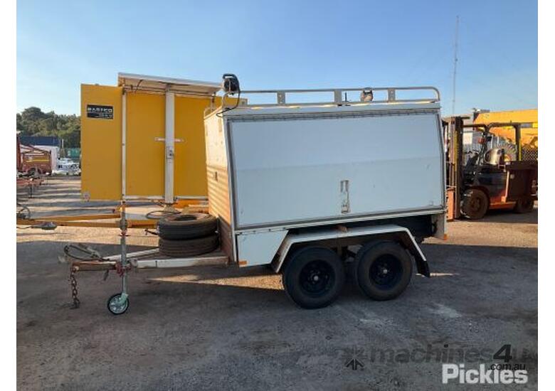 Buy Used Custom 1998 Custom Box Trailer Box Trailer in , - Listed on ...