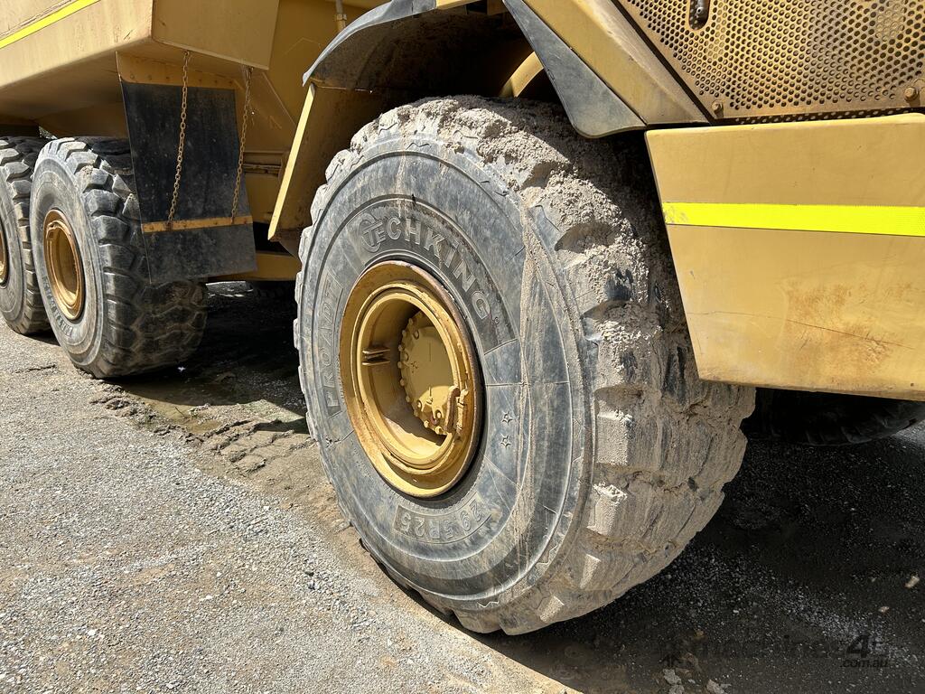 Buy Used 2000 Caterpillar D400E Water Cart (1042686) - Ready for Sale