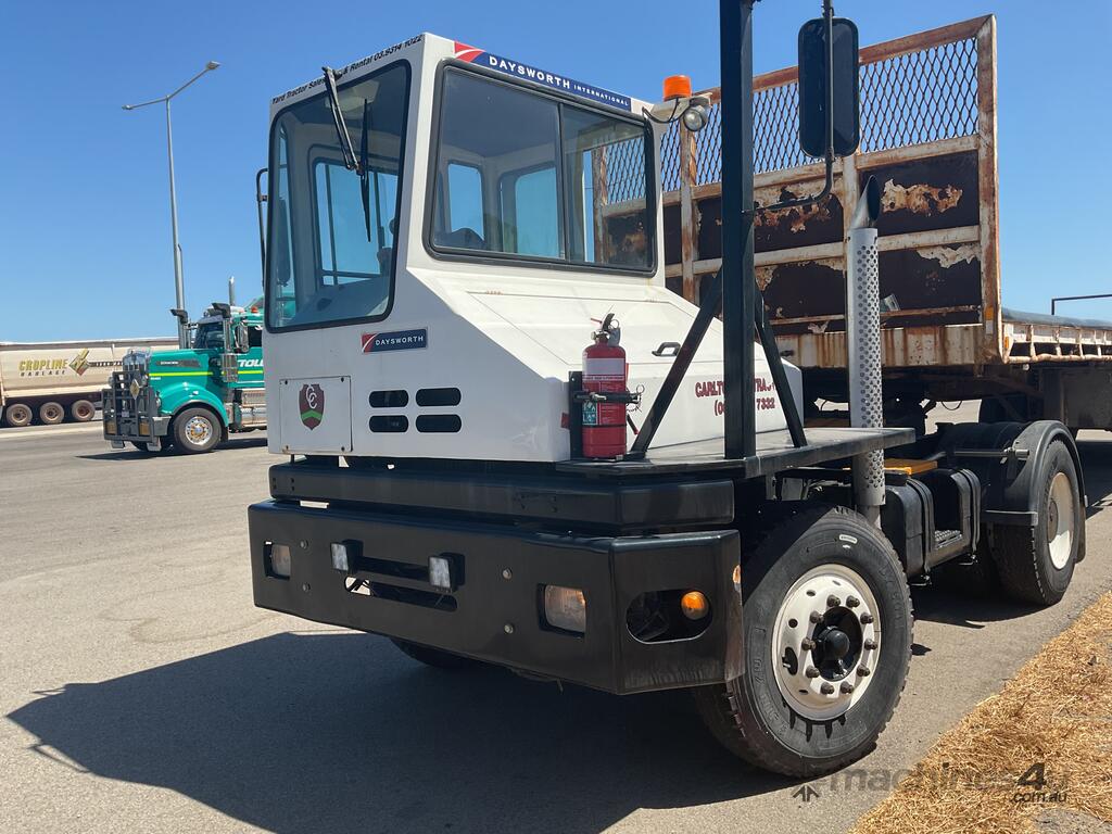 Buy Used daysworth Daysworth Yard Tug Trucks (1086786) - Listed on ...