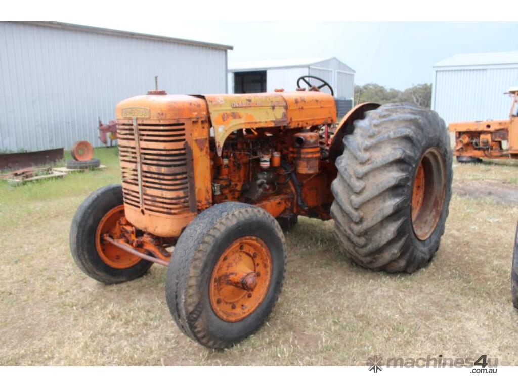 Used chamberlain CHAMBERLAIN 40ka TRACTOR Tractors (1114286) - Listed ...