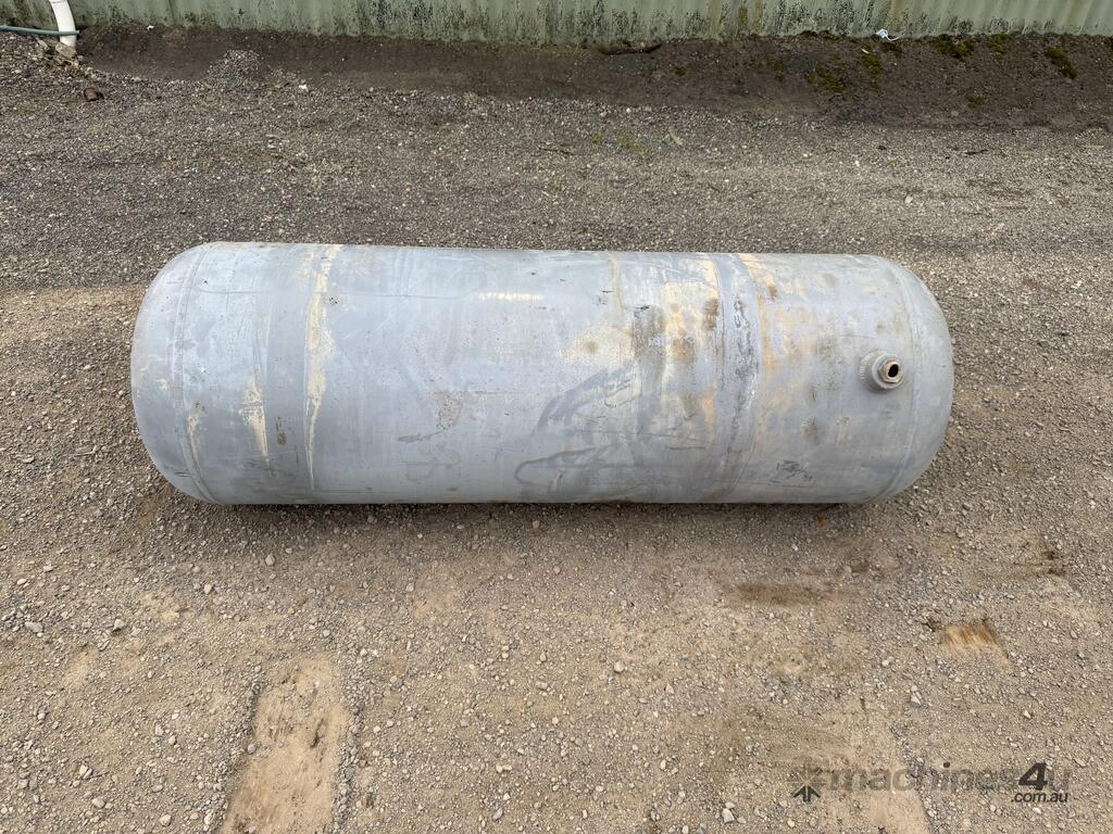 Used High pressure tank Sand Blasting (1119686) - Listed on Machines4u