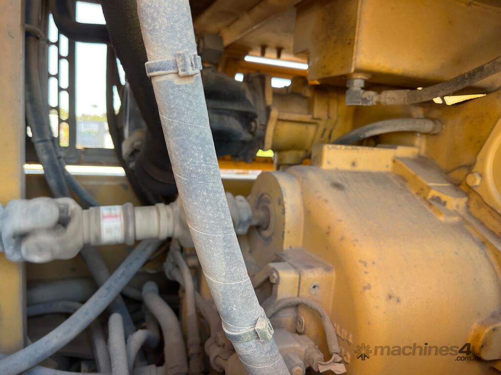 Used 2004 John Deere 670CH Grader (1148886)