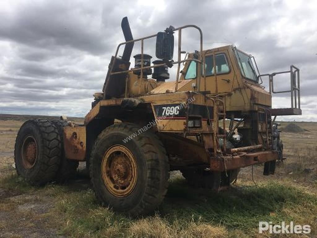 Used Caterpillar 769C Caravan Trailer in , - Listed on Machines4u