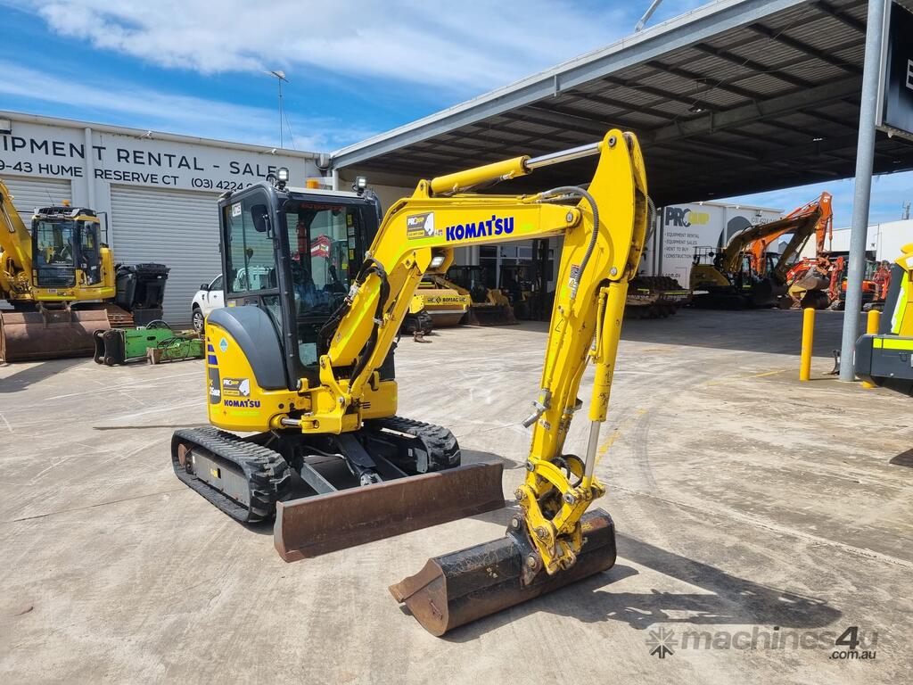 Used 2021 komatsu PC35MR-3 Mini Excavators (940686)
