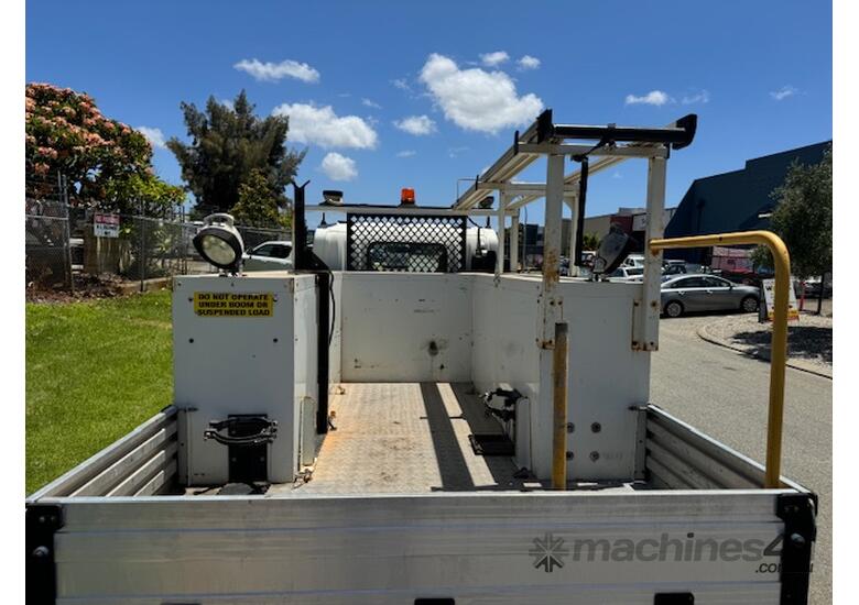 Buy Used 2018 Isuzu Truck Service Isuzu FWA NLR 45-150 4x4 Ex-govt 109608km Car Licence SN1704 ...