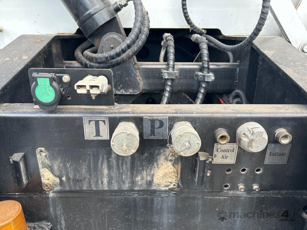 Buy Used 2024 stonestar 2024 Stonestar Semi BD-RT 27ft Tri Axle Side ...