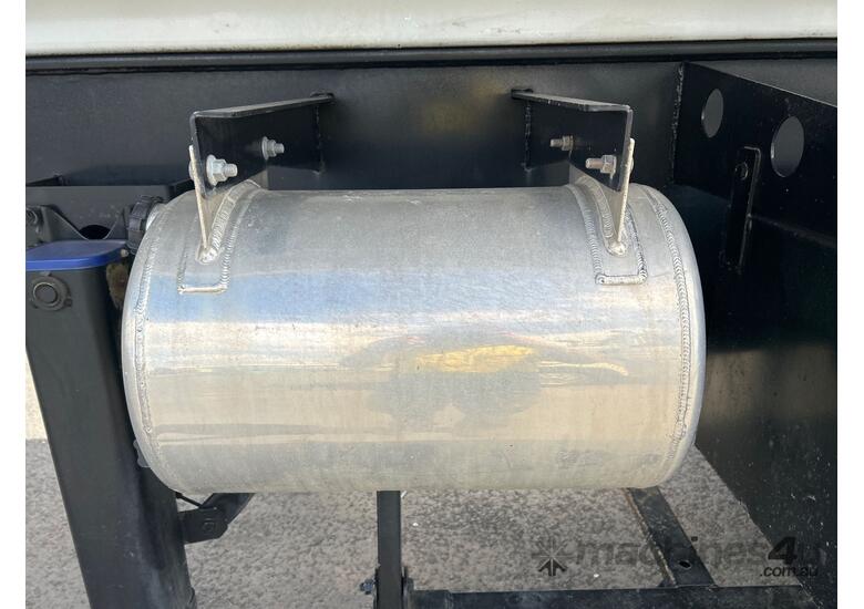 Buy Used 2024 stonestar 2024 Stonestar Semi BD-RT 27ft Tri Axle Side ...