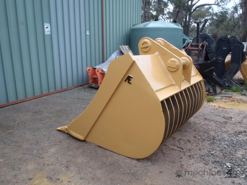 New AE Suit 40 Tonner Sorting Screening Sifting Bucket Screening ...