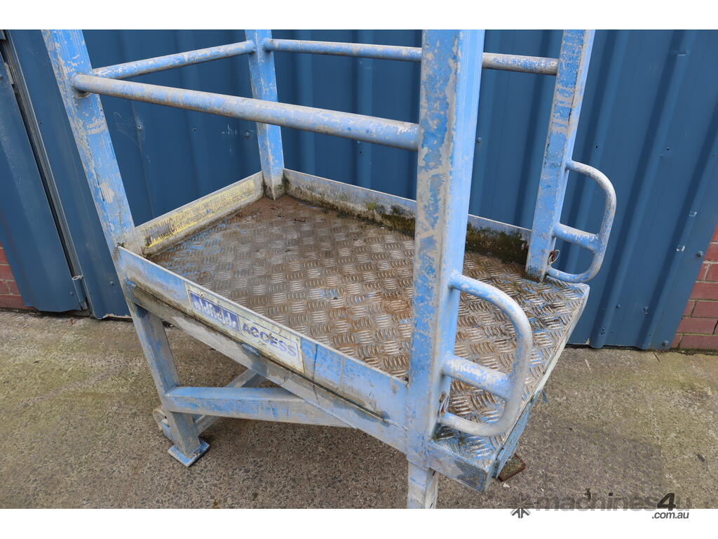Used no bolt Aluminium Access Elevated Work Platform - No Bolt - 0 7m ...
