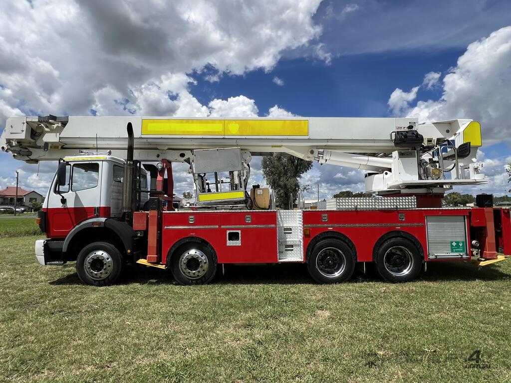 Buy Used 1994 mercedes benz 2435 Cab Chassis Trucks (952287)