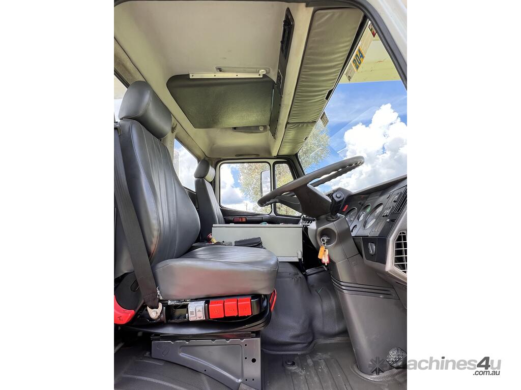 Buy Used 1994 mercedes benz 2435 Cab Chassis Trucks (952287)