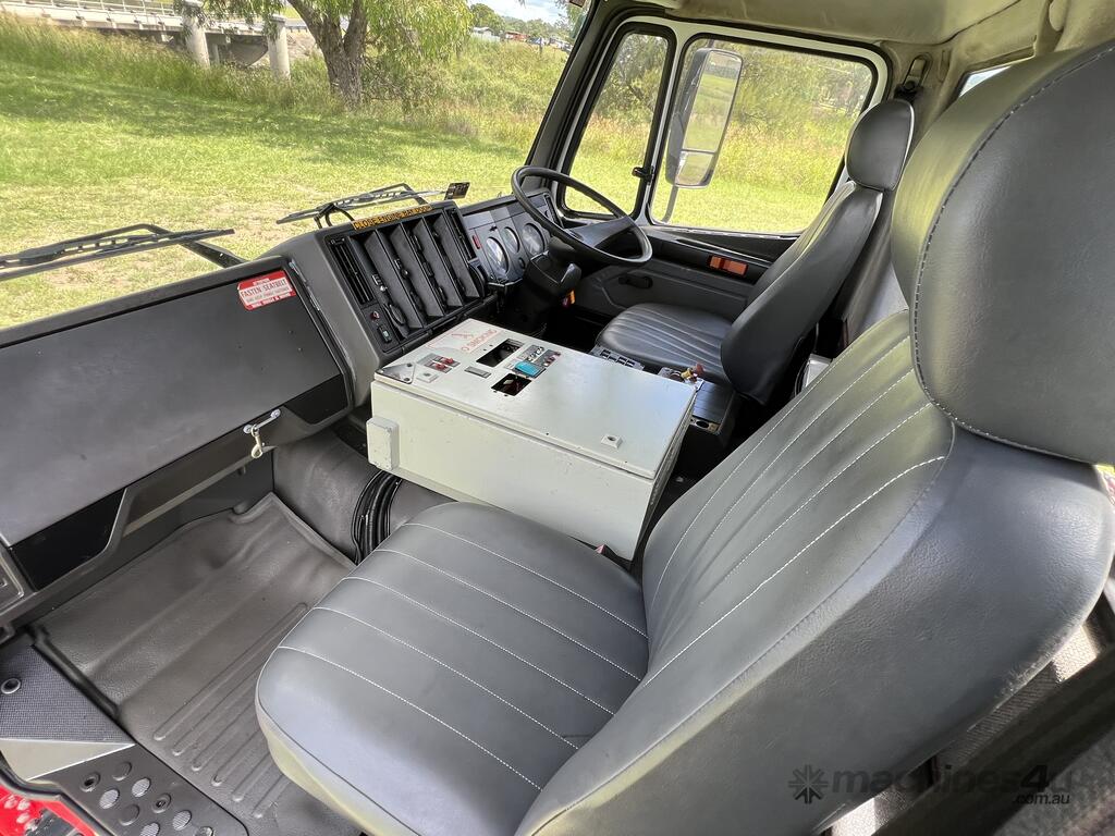 Buy Used 1994 mercedes benz 2435 Cab Chassis Trucks (952287)