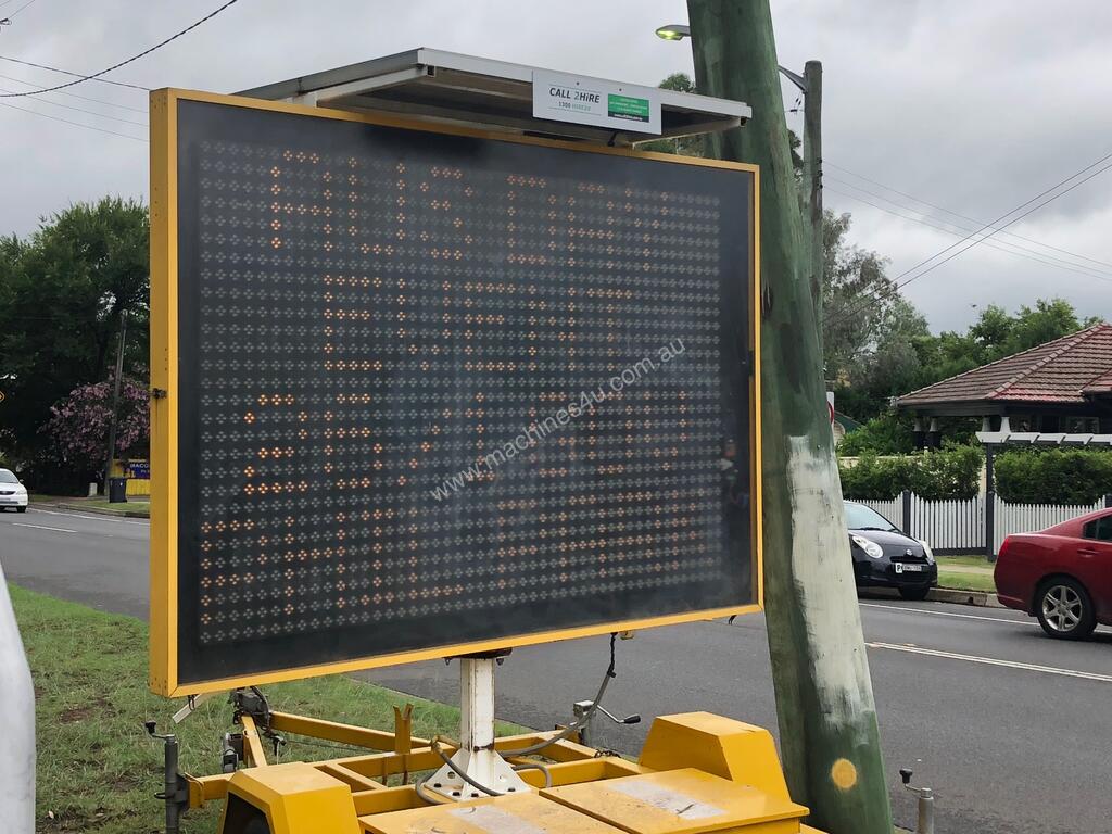 Hire bartco VARIABLE MESSAGE SIGNS LARGE Traffic Trailer in PENRITH, NSW