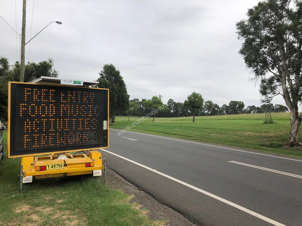 Hire bartco VARIABLE MESSAGE SIGNS LARGE Traffic Trailer in PENRITH, NSW