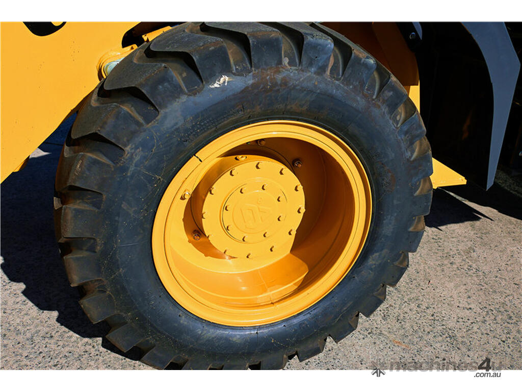 New UHI LG825 Wheel Loader (854288)