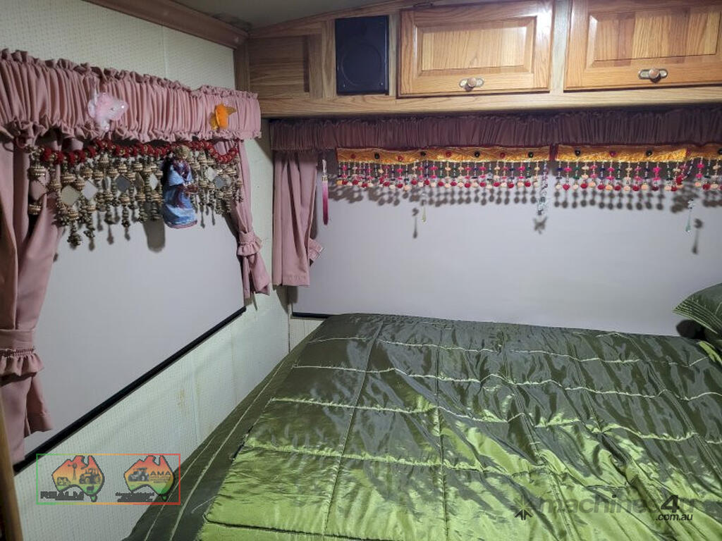 Buy Used fleetwood Pace Arrow Motorhomes (1025089)