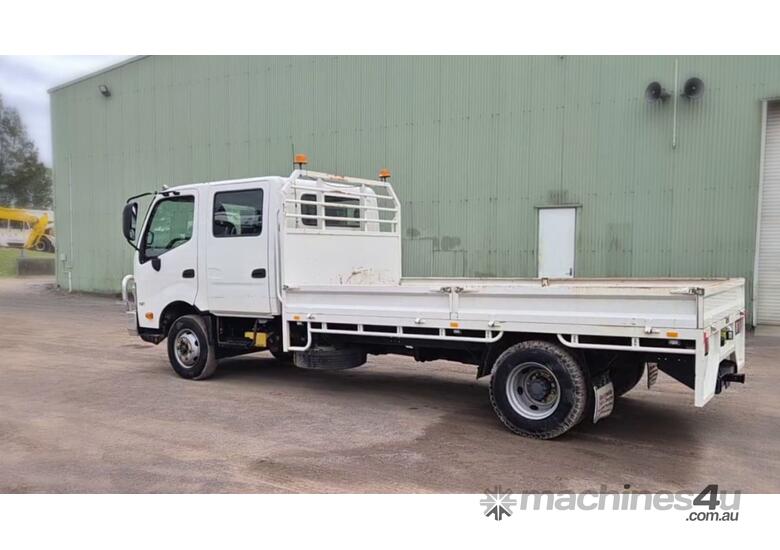 Buy Used Hino 2022 Hino 300 721 4x2 Tray Truck Trucks (1114789) - Listed on Machines4u
