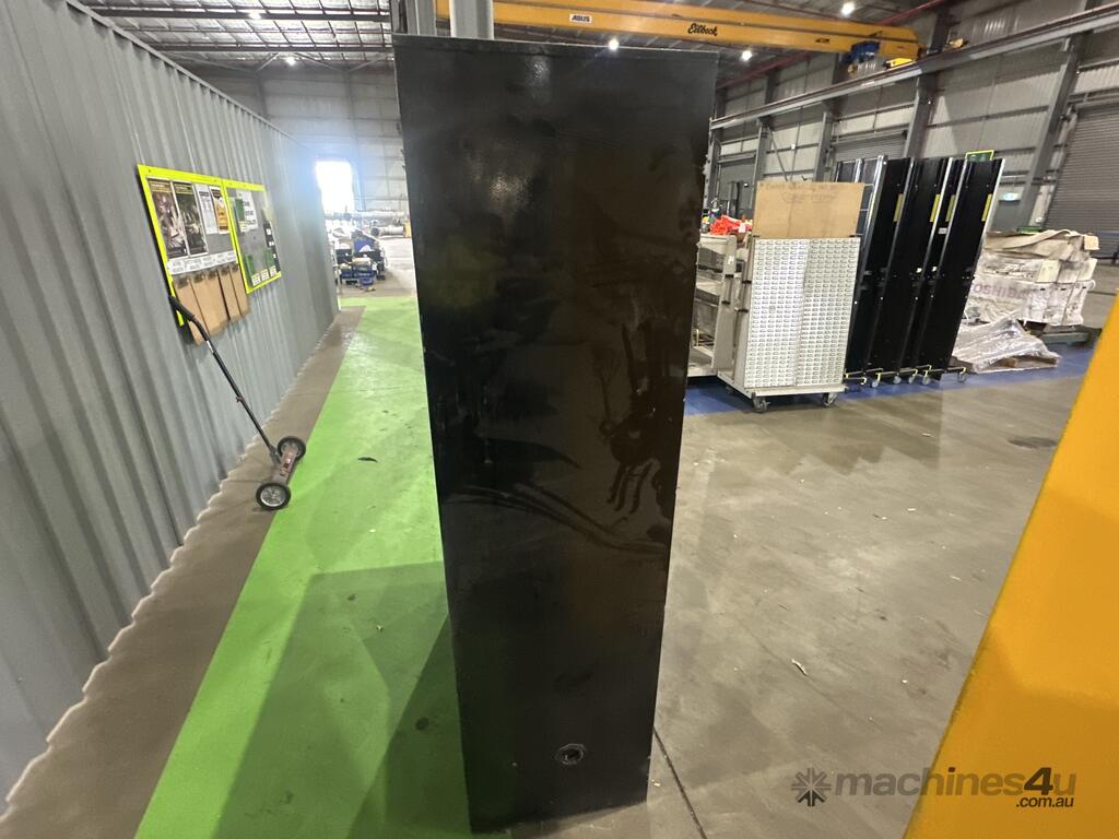 Used Flammable Liquid Storage Cabinet (1202189)
