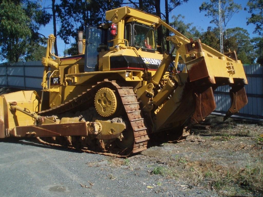 Used 1982 Caterpillar D9L Crawler Dozer in , - Listed on Machines4u
