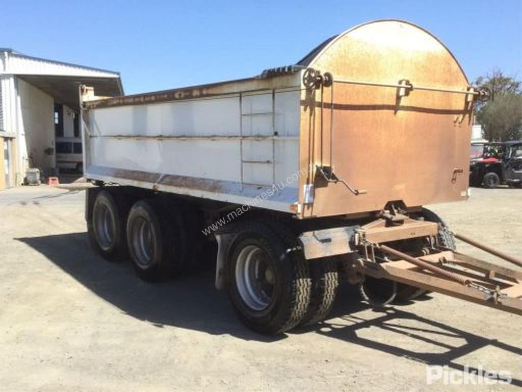 Buy Used taipan 2008 Taipan Dog Trailer in , - Listed on Machines4u