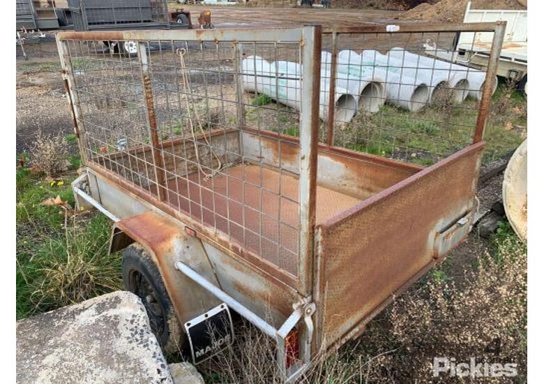 Buy Used 2008 Major Box 2008 Major Box Single Axle Box Trailer Box ...