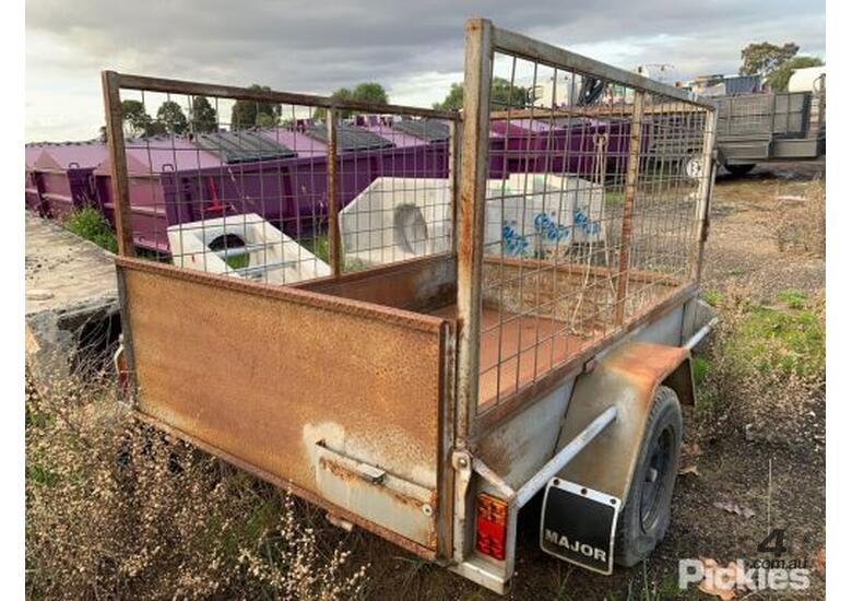 Buy Used 2008 Major Box 2008 Major Box Single Axle Box Trailer Box ...