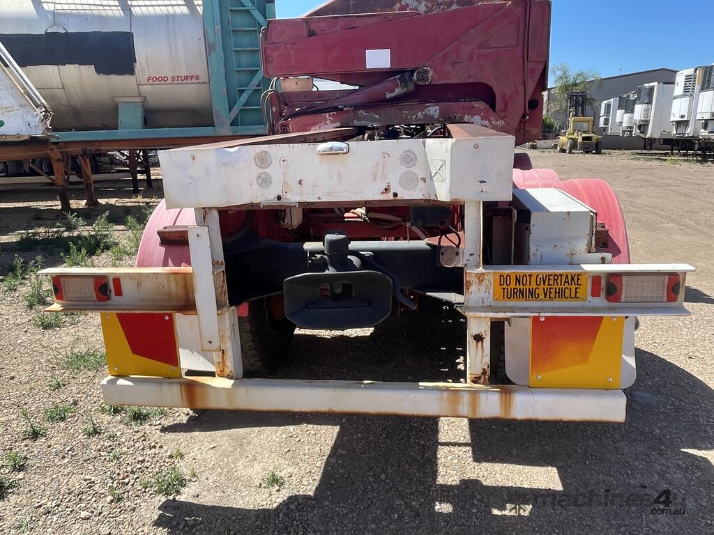 Buy Used 1998 Steel Bros 1998 Steel Bros 40 2x20 triaxle Side Loader ...