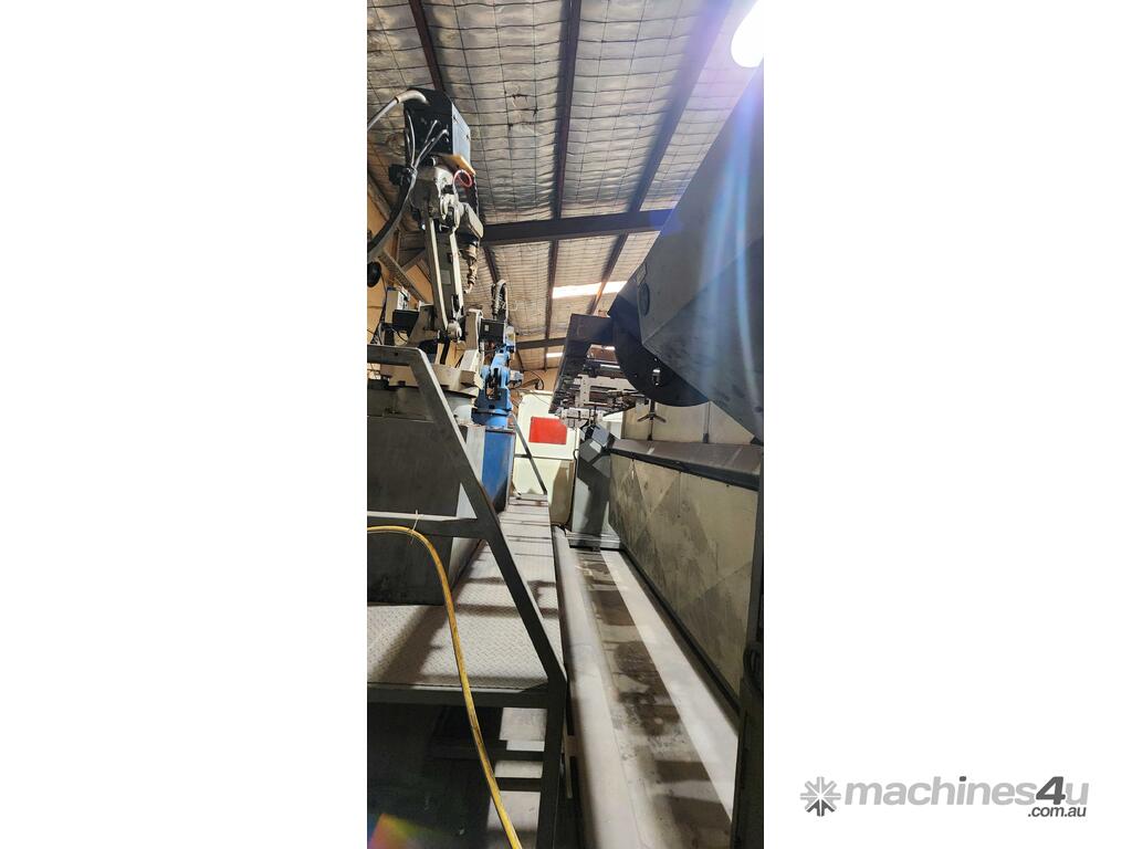 Used 1998 motoman MRC Welding Robot in SMITHFIELD, NSW