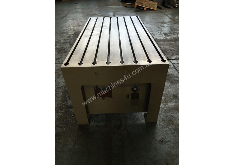 Used solid cast iron Tee Slot Table Solid Cast Iron Welding Work ...