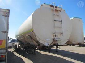 Fuel Tanker Truck >> There are 10 Fuel Tanker Truck for Sale Australia ...