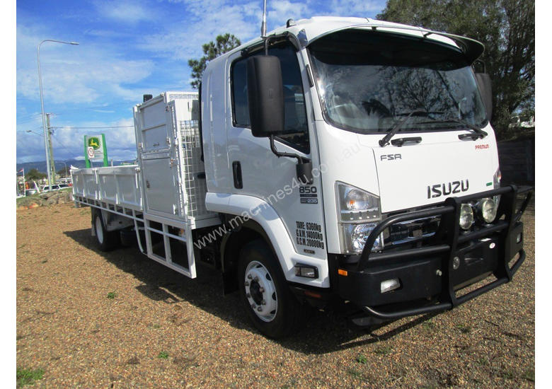 Buy Used Isuzu Isuzu FSR850 Tray Truck Tray Truck in , - Listed on Machines4u