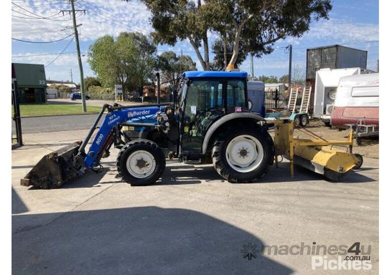 Used 2000 New Holland TN55D 4WD Tractors 0-79hp in , - Listed on Machines4u