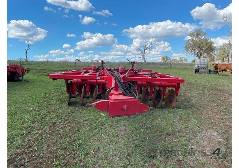 Used horsch Horsch Tiger 4MT Starr Tractors in , - Listed on Machines4u