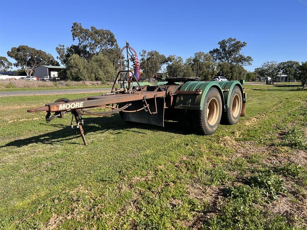 Buy Used 2011 moore 2011 Moore Bogie Dolly Dolly Trailer Converter in ...