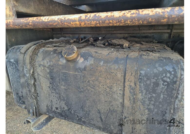 Buy Used 1995 Isuzu 1995 Isuzu FVR 900 4x2 Tray Truck with Water Tank Trucks (1024590) - Listed ...