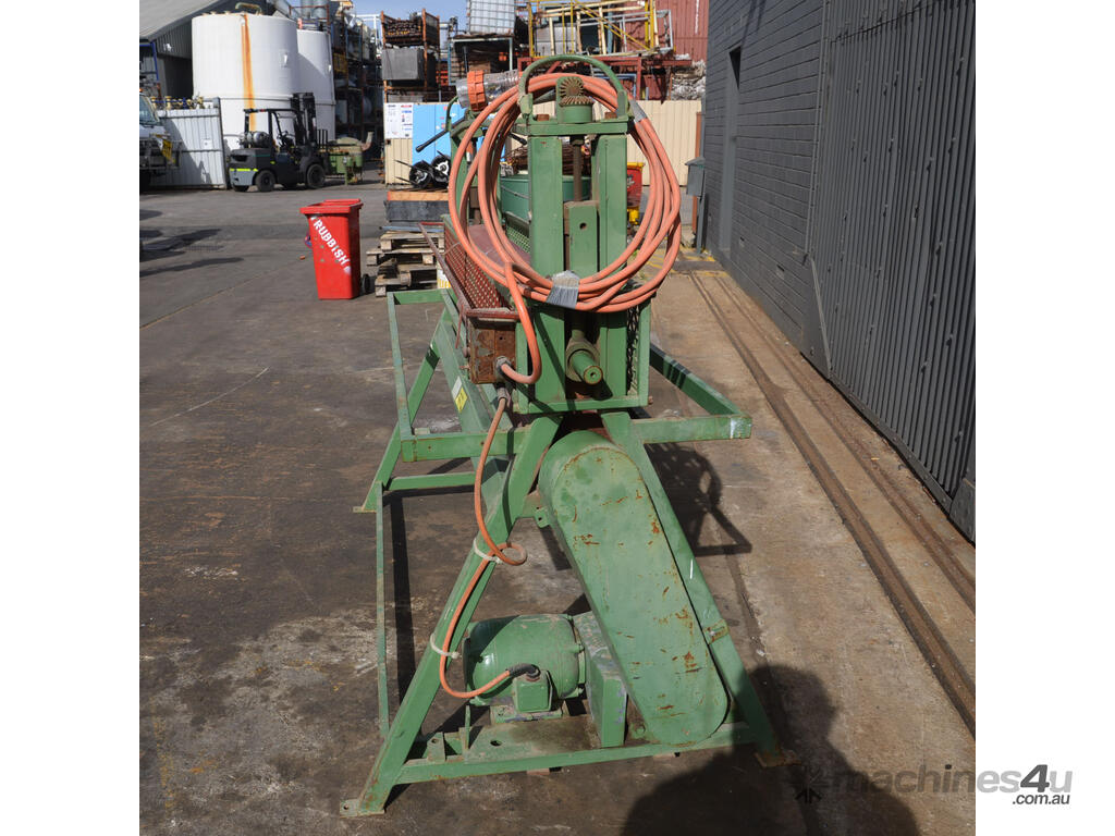 Used Chris Selfe Chris Selfe Glue Spreader motorised feed gluing ...