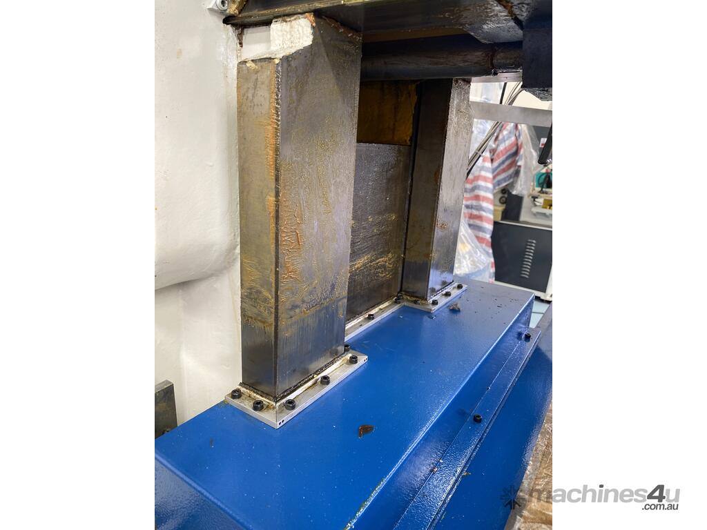 New puma PUMA X57A HEAVY DUTY CNC UNIVERSAL MILLING MACHINE 2000MM X ...