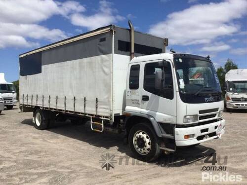 Buy Used Isuzu 2007 Isuzu FTR900 LWB Caravan Trailer in , - Listed on Machines4u