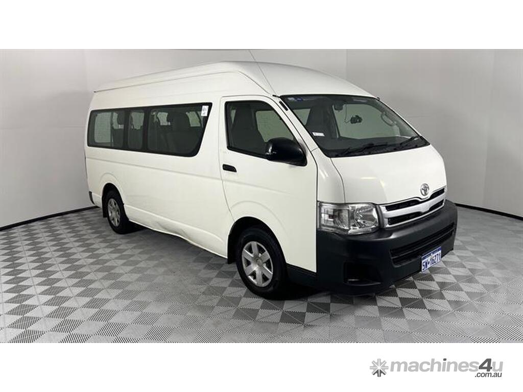 Buy Used Toyota HIACE 200 Commuter Bus (1164491)